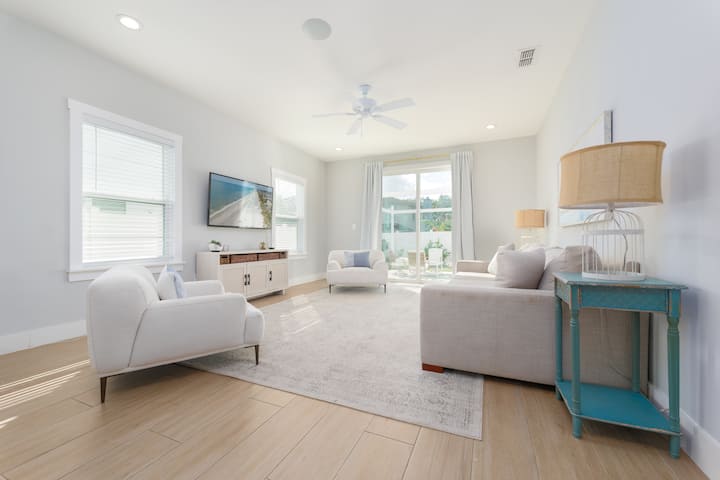 Be A Nomad |  Beautiful House 6 Blks To Beach - ジャクソンビル・ビーチ, FL