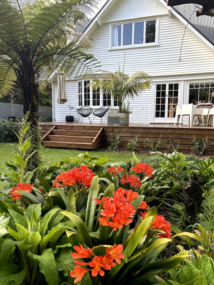 Central Manor - New Plymouth