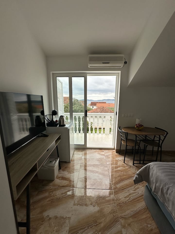 Studio Penthouse Apartment - Korčula