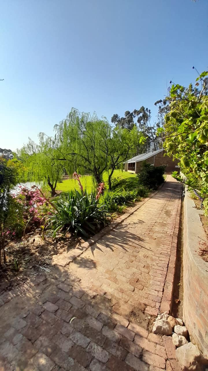 Montmartre C3 Luxury With A View - Franschhoek