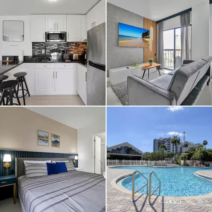 Stunning View & Steps From Universal! - Orlando, FL