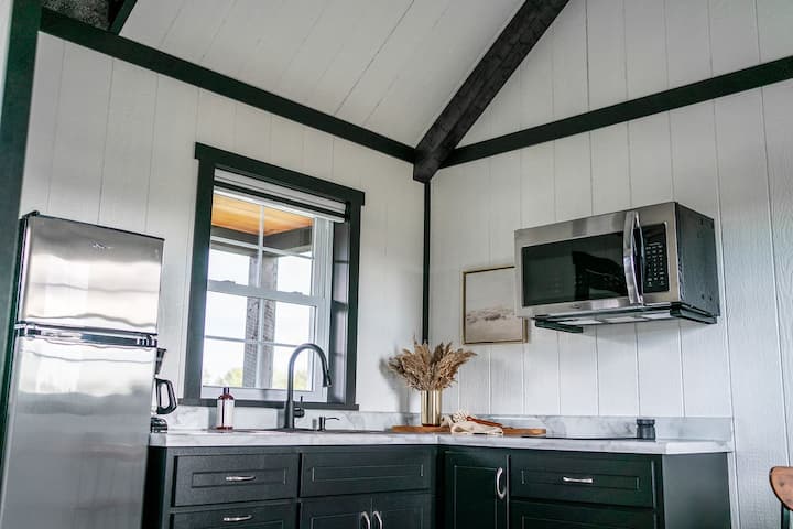 Serene Sanctuary - Tiny Home #1 - Shipshewana, IN