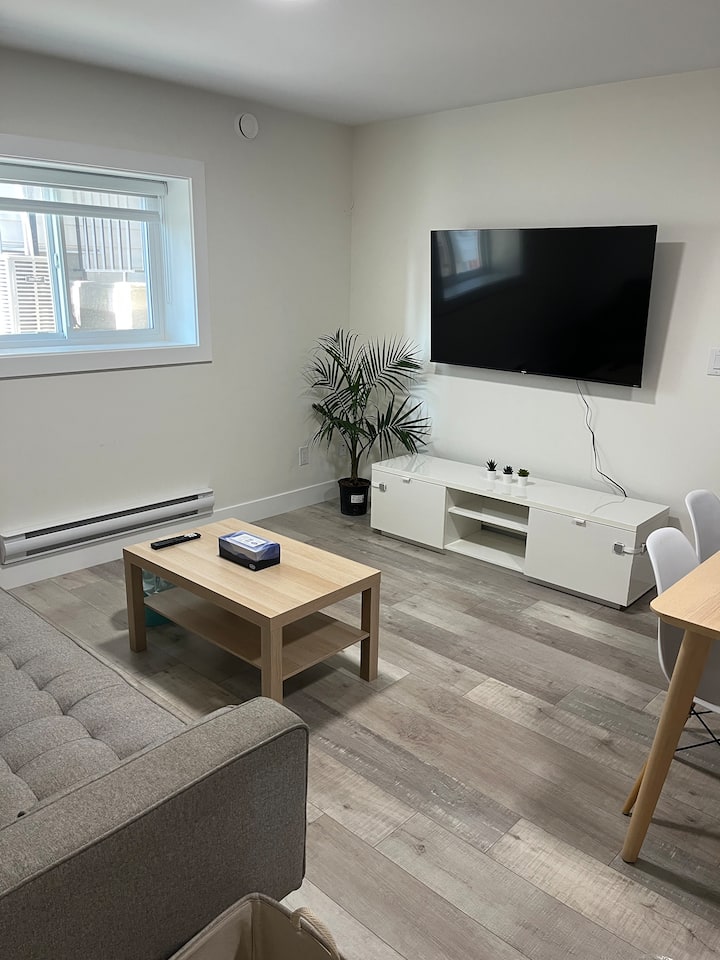 Cozy Suite With Free Bike Rental - White Rock