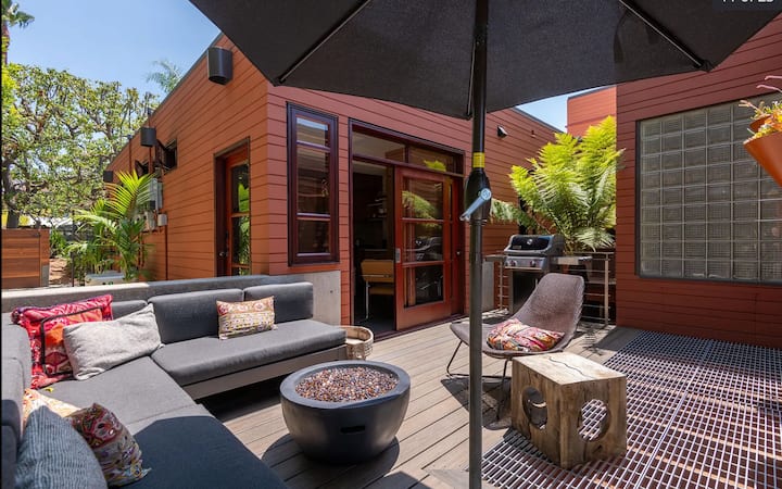 Luxury Apartment, Pool, Deck, Golf Course Views - Carlsbad, CA