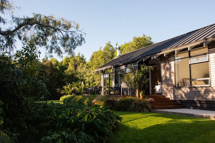 Little Paradise - Levin