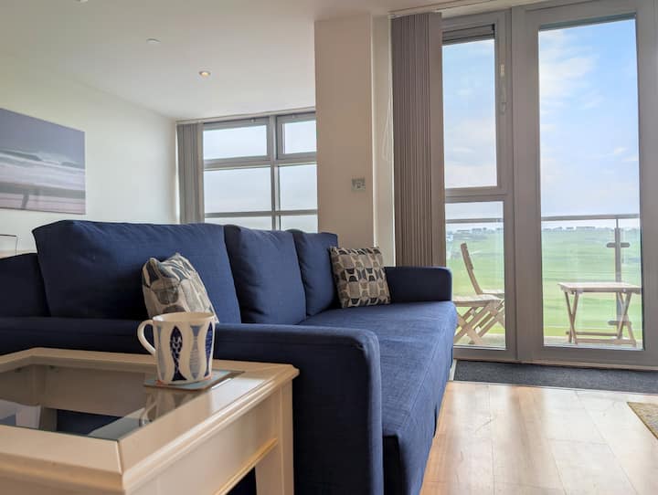 Modern Apartment By The Beach - Newquay