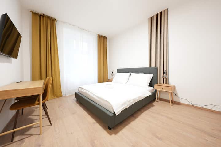 City Centre Apartment Near Metro - Ip Pavlova - Praga
