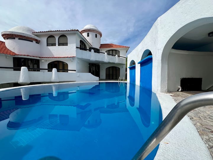 Villa De Ensueño: Lago Y Alberca - Tequesquitengo