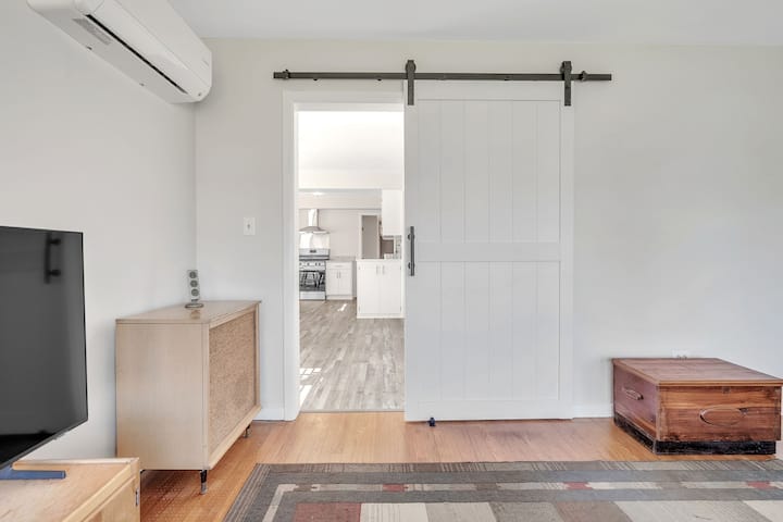 Spacious 2br | Quiet Long-term Stays | Niles, Il - Niles, IL