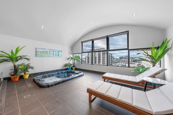 *Parking/wifi/lift/2xaircons/spa/sauna/gym/netflix - Brisbane