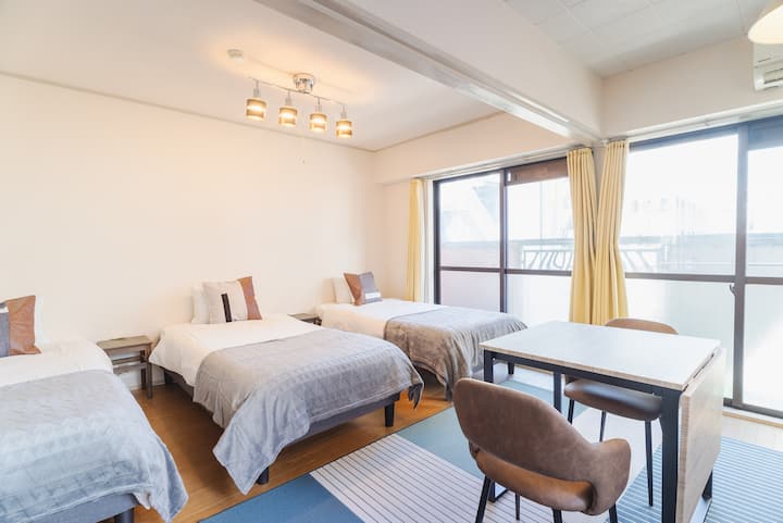 【地下鉄天神南駅より徒歩4分】30㎡／西中洲／シングルベッド3台／最大3名宿泊可 - Tenjin