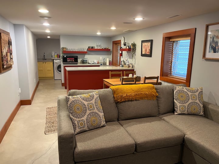 Guest Suite In Mount Pleasant - Vancouver