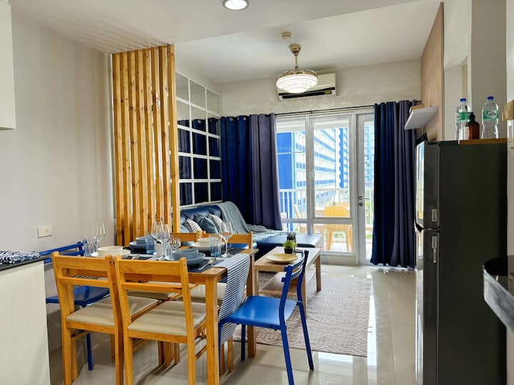 New Cozy 2-bedroom Deluxe Condo For 5 Pax In Moa - Manila