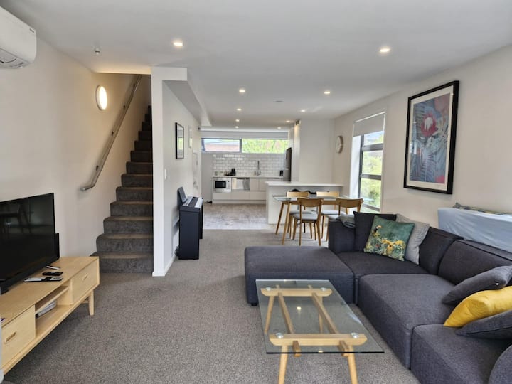 Convenient Stopover, Free Parking - 더니든