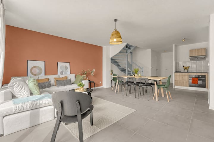 Grande Maison Au Calme Avec Parking - Aucamville