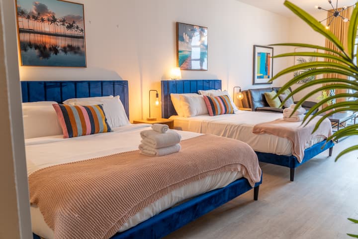 Beautiful Studio With King Bed - South Beach, FL