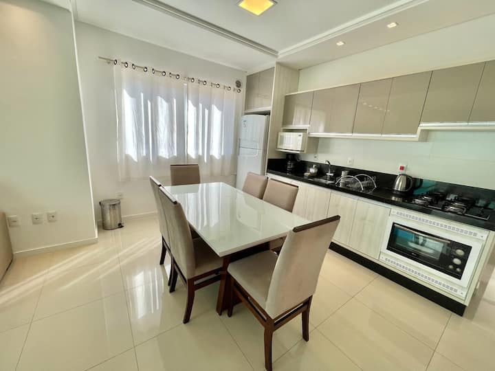 Paraiso De Meia Praia 150 Metros Do Mar - Itapema