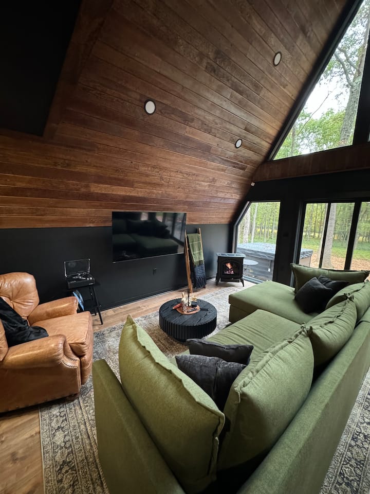 Pure Poconos Luxury - Lake Access, Bbq, Hot Tub ! - Towamensing Trails