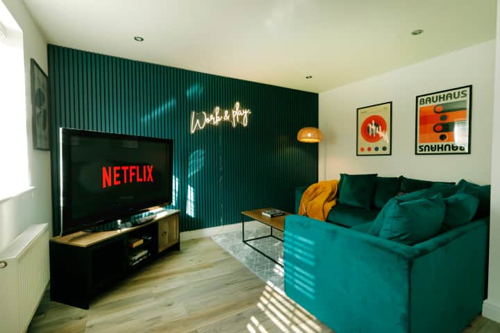 #Wif, Smarttv, Freeparking, Contractor, Discounts# - Nottingham