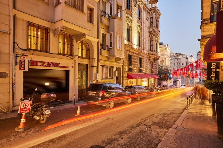 Stunning 2br 1 Min Metro&galata - Istanbul