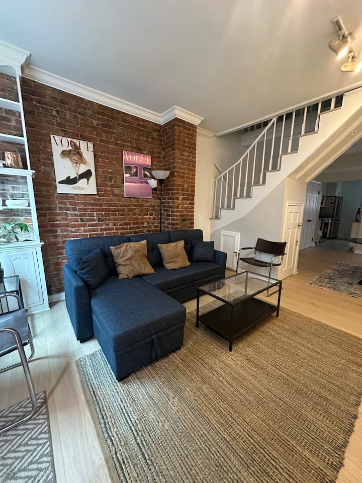 Parking Spot Included! New Renovation Entire Home - 워싱턴