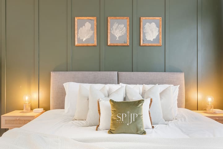Contractor Comfort Stays Near Romford - Romford