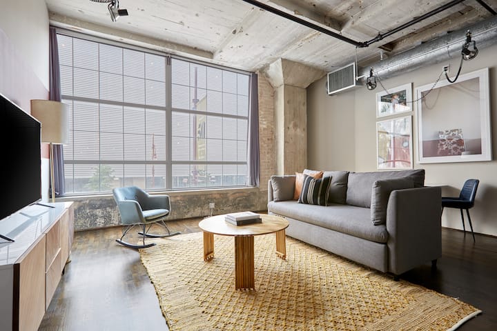 Stylish 1 Bedroom Apartment W/sleep Sofa - Houston, TX