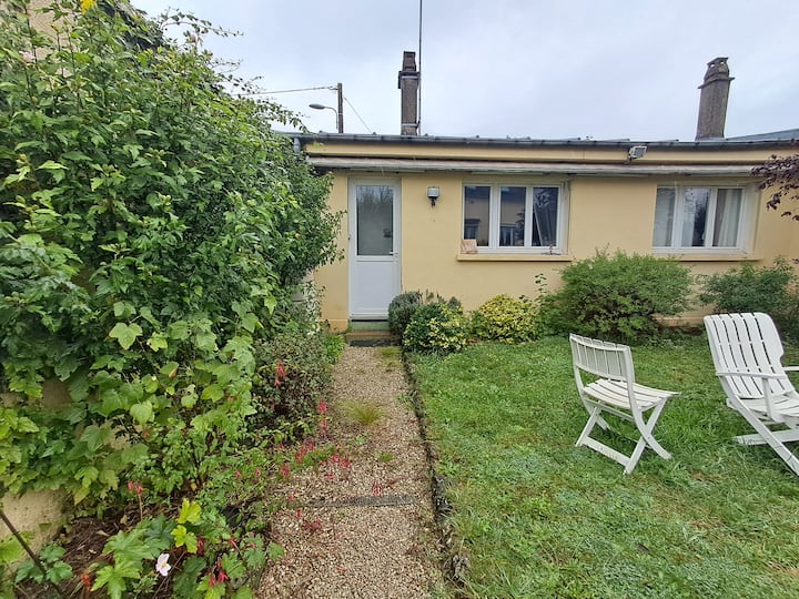 Le Logis Au Fond Du Jardin - Compiègne