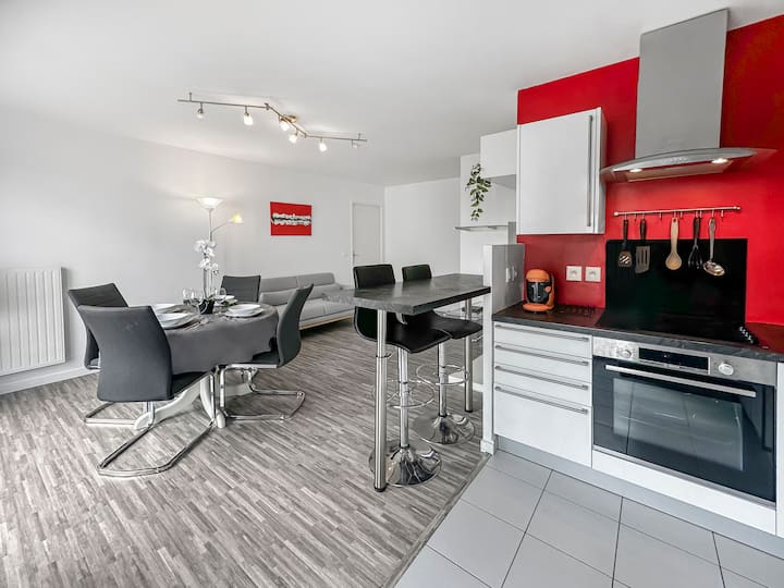 ÉVasion Rouge&noir : Confort - Parking - Orly 5 Km - Villejuif