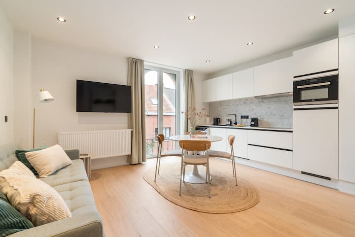 Modern Luxe Stadsappartement Met Gedeelde Tuin - Gent