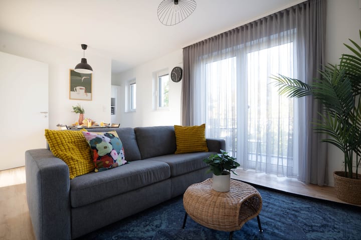 Stylish Apartment With Balcony | Home2share - Osnabrück