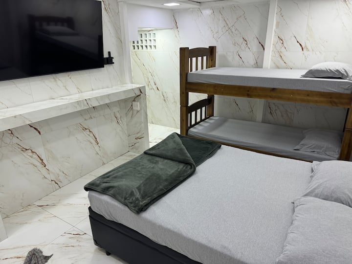 Quarto Confortável E Seguro - Guarulhos
