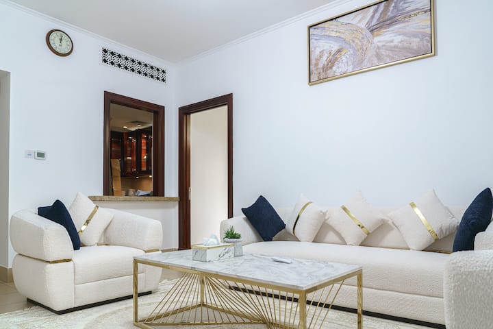 2br Balcony| Partial Burj View |Pool |Walk To Mall - Dubai