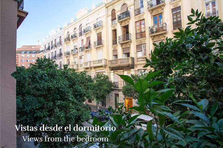 Sunny Apartment For 6 With Rooftop - Valence en Espagne