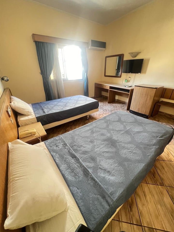 Hotel Room With Breakfast D10 - Alexandria