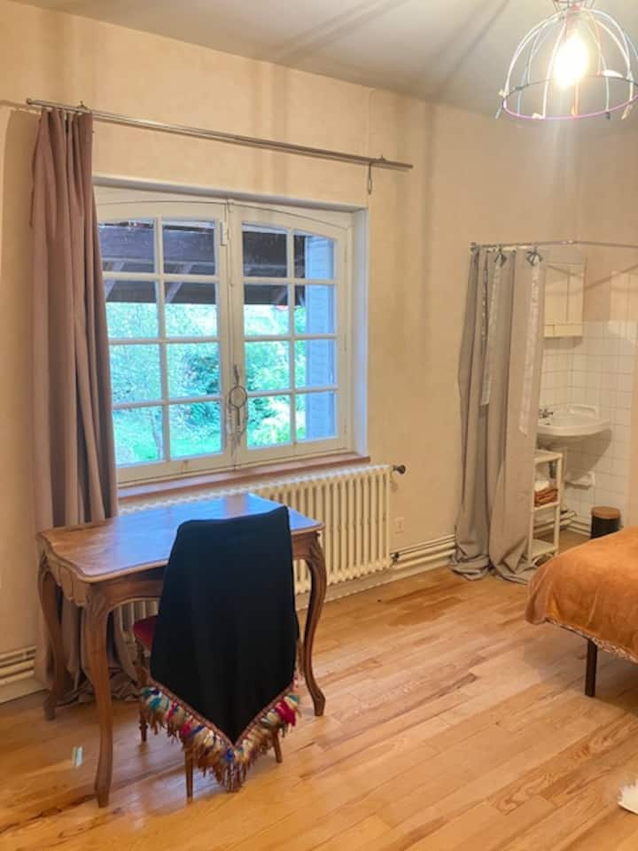 La Hutte D'argo - Chambres D'hôtes - Montceau-les-Mines