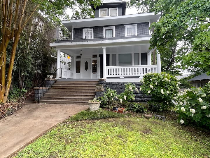 Spacious 2-bedroom Near Uab - Birmingham, AL