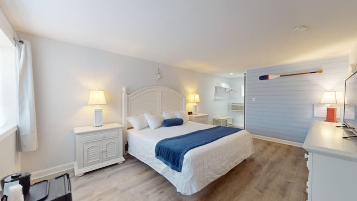 Cozy Seaside Rooms With Pool Access - Cape May, NJ