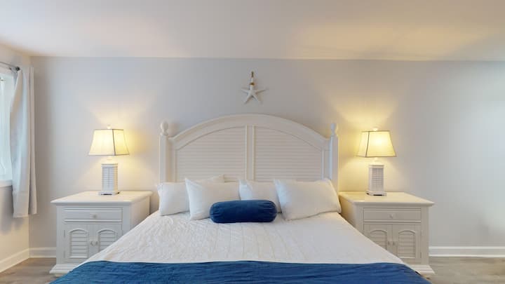 Cozy Seaside Rooms With Pool Access - Cape May, NJ