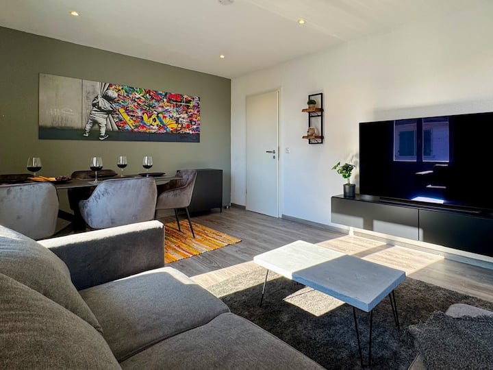 Cosy 2-bedroom Apartment Close To The City Center - Basilea