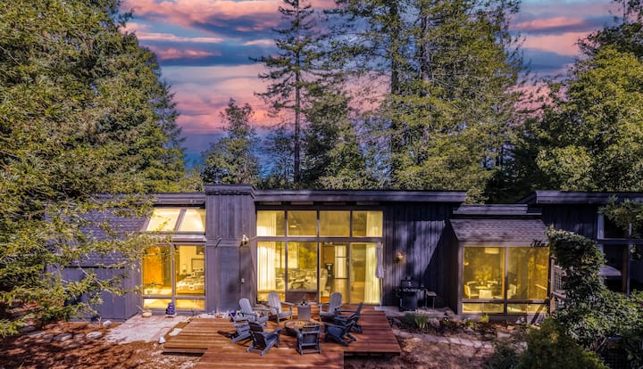 The Hilltop-5acre Oasis, Views, Hot Tub, Game Room - Guerneville, CA