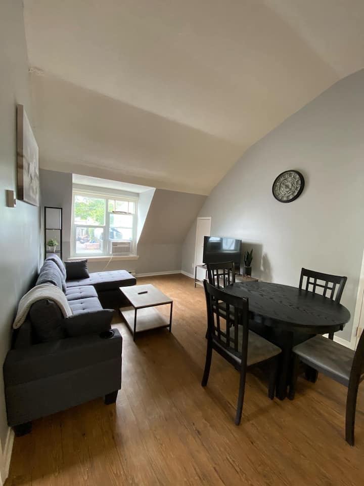 3 Apts Together—group Getaway - Cornwall, ON, Canada