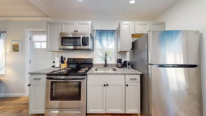 2br Family Ste.-kitchen-lr-bunks+queen+shared Pool - Cape May, NJ