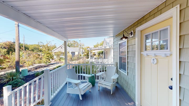 1br • King Bed • Sofa Bed • Sleeps 4 •Shared Pool - Cape May, NJ