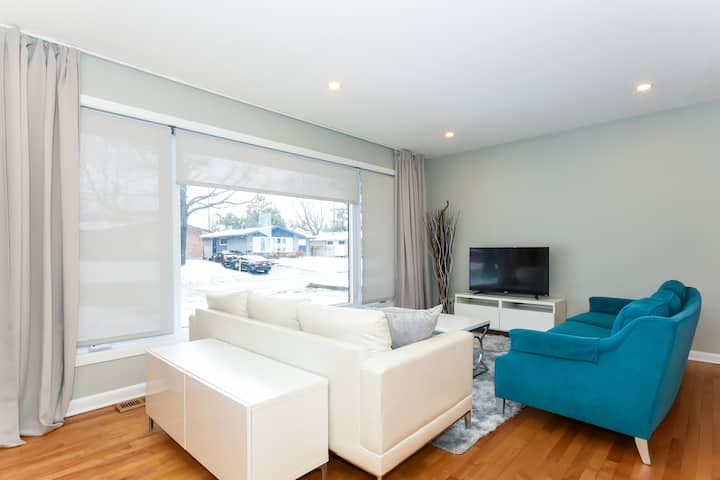 Bright, Modern | 3 Beds | 1 Bath | Sleeps 6 - Ottawa
