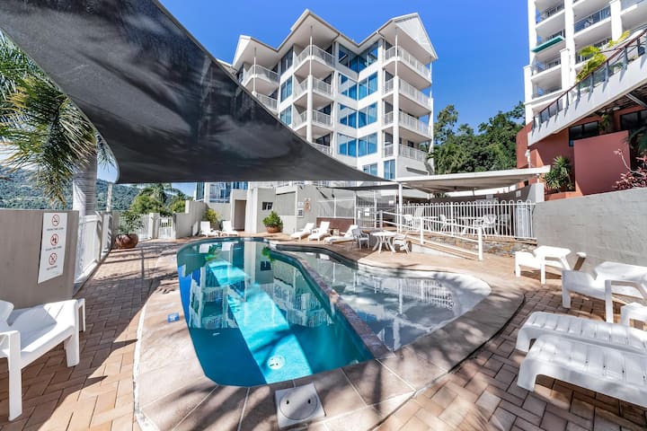 Ocean Views,1br With Full Kitchen, No Steep Hills. - Whitsundays