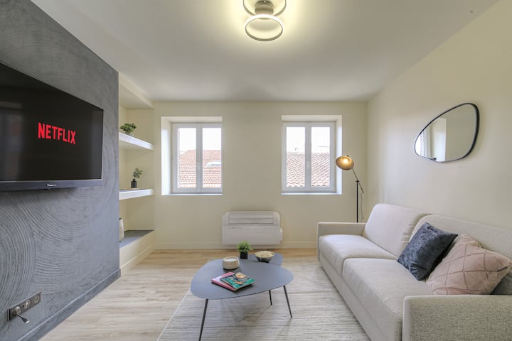 *Le Choix De Jeanne* Rêverie, éLégance Et Confort - Hôtel ibis Vienne Sud