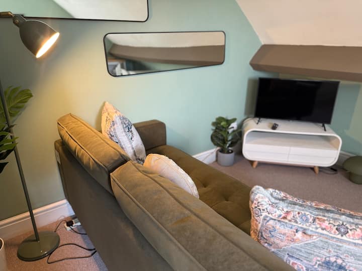 Chorlton – Stylish & Convenient - Old Trafford Cricket Ground