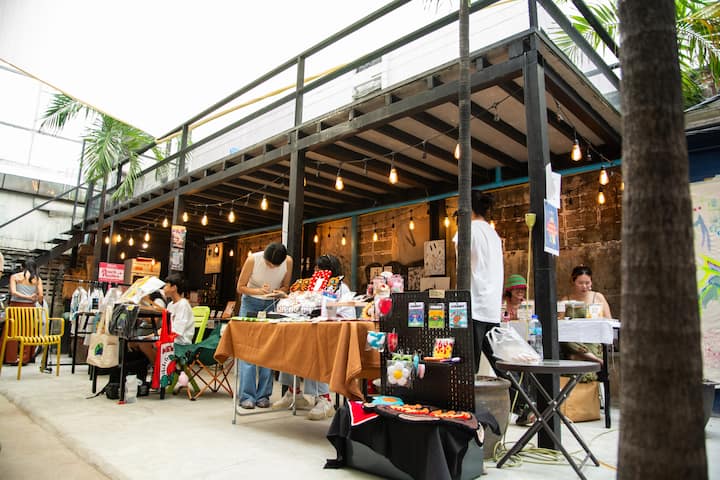 Hideout Mixed Dorm 14 Beds - Bangkok