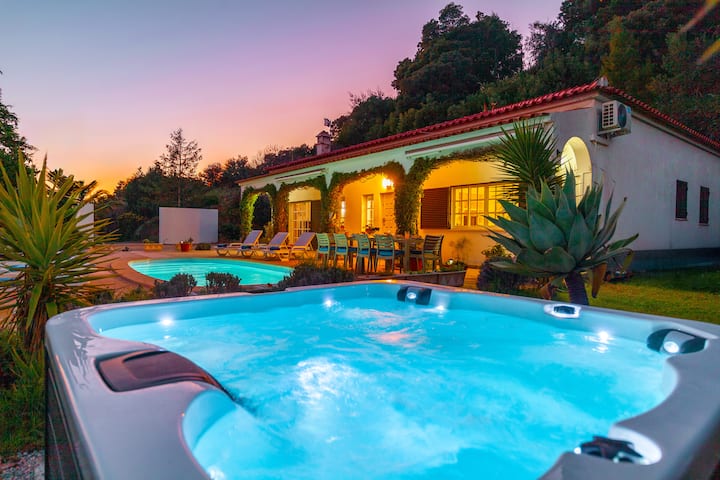 Modern Villa With Heatable Pool, Jacuzzi & Bbq - Monchique